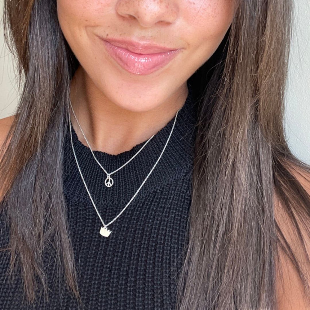 Silver Zeta Crown Necklace | mazi + zo sorority jewelry
